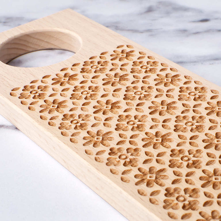 Flowers Cavarola / Gnocchi Textured Pasta Board – Italiancookshop.com